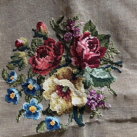 Dritz | Accents | Vintage Dritz Spain Partially Completed Needlepoint ...